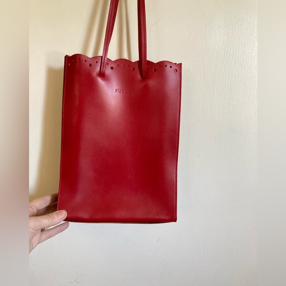 Furla | Bags | Vtg Rarehtf Furla Red Leather Thin Profile Scalloped ...